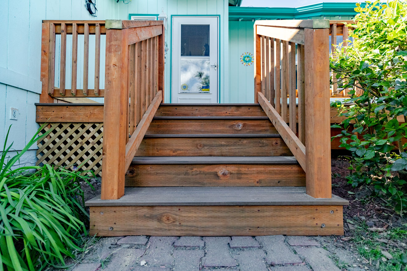 DECKS - Choice Construction - Alaska Deck, Window, Door and Fence Installer